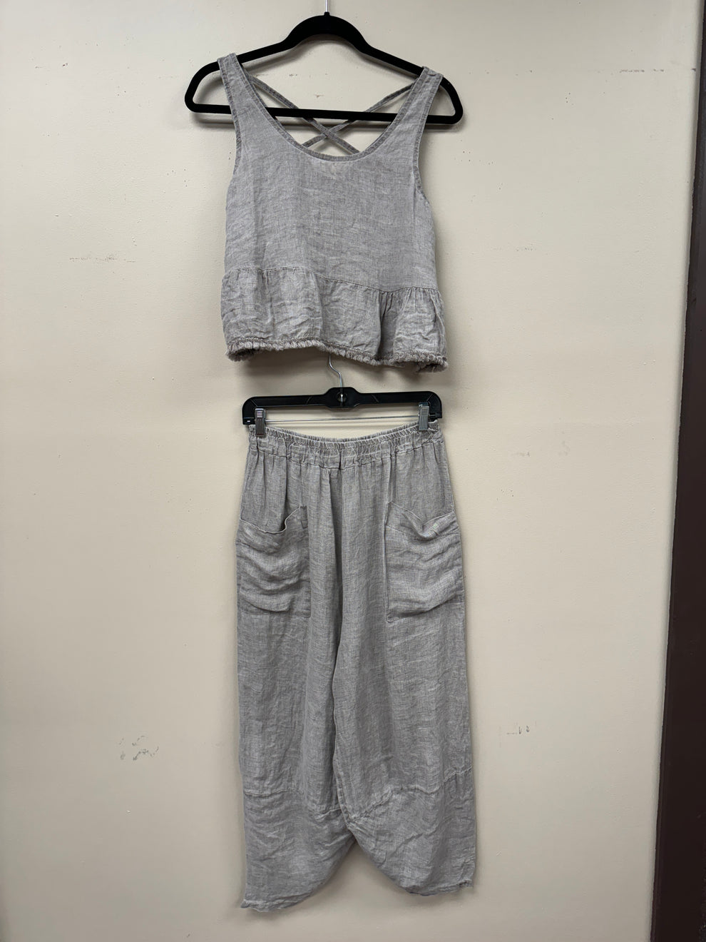 Two pocket barrel Italian linen pants. Meo Meli, L30445-2 – Southern ...